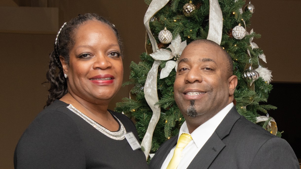 Honoring service in style | Mount Saint Mary College