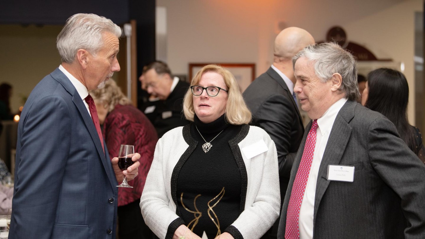 Honoring service in style | Mount Saint Mary College