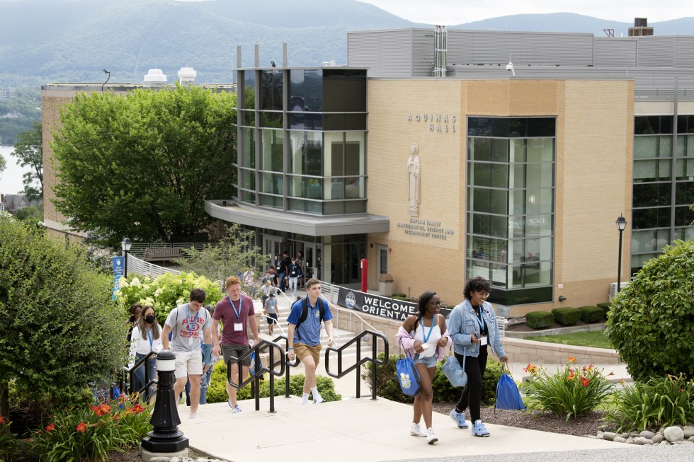 Admissions & Aid | Mount Saint Mary College