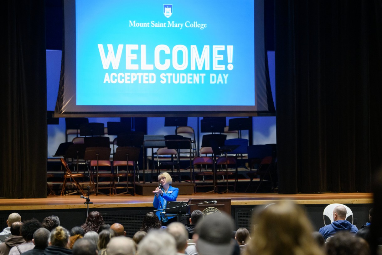Class of 2027 continues Mount college journey | Mount Saint Mary College