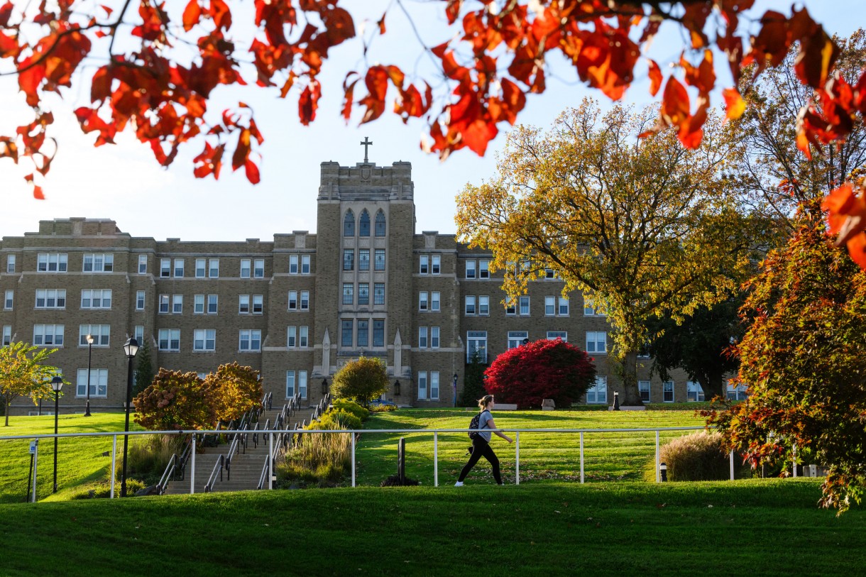 Mount offers Open House on December 3 | Mount Saint Mary College