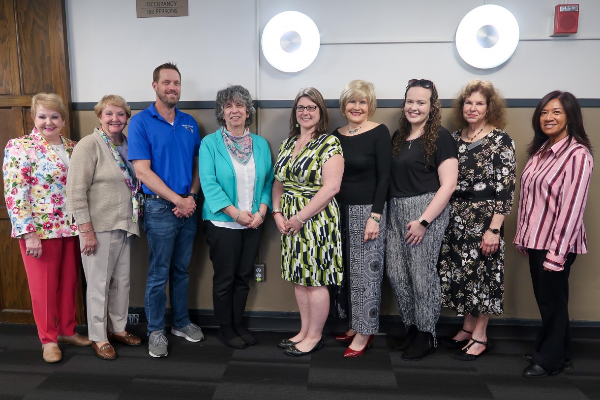 Mount faculty, staff, alumni authors honored | Mount Saint Mary College