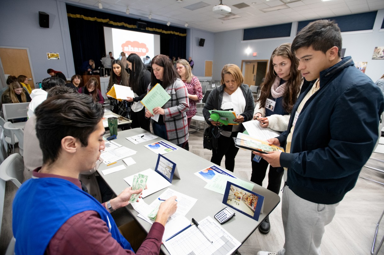 Mount simulation builds understanding of poverty | Mount Saint Mary College