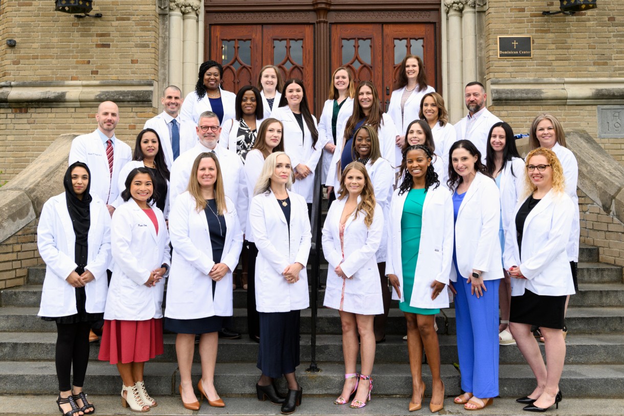Nearly 30 white coats awarded at Mount’s Nurse Practitioner ceremony ...