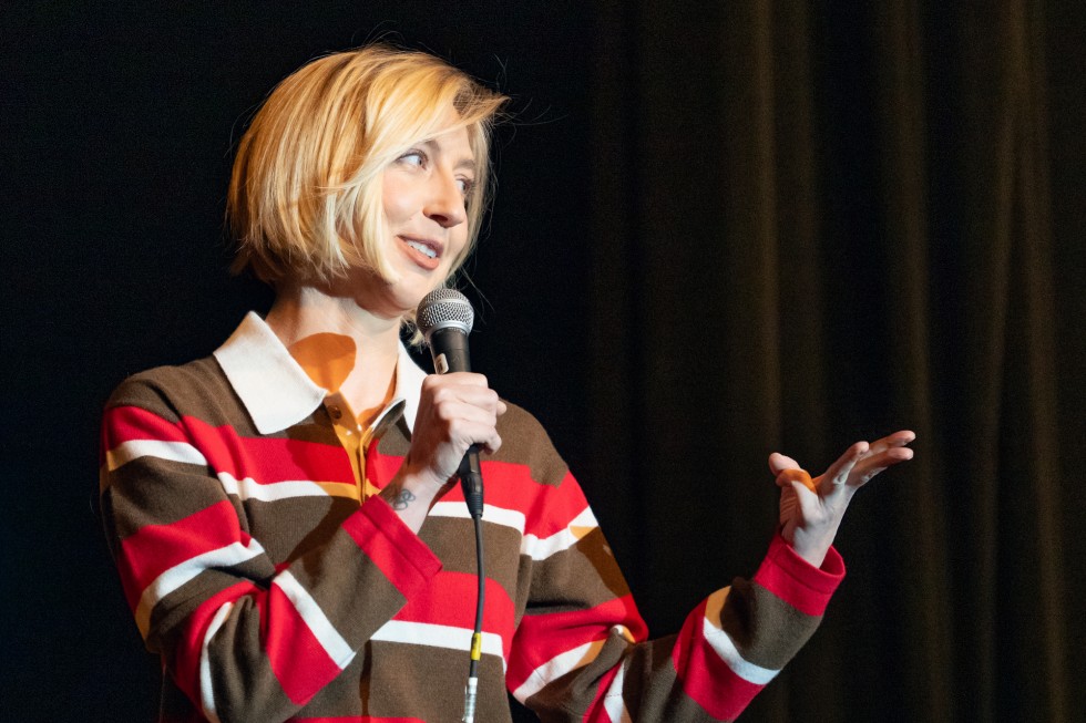 Bringing joy: ‘SNL’ star Heidi Gardner performs one-woman show at the ...