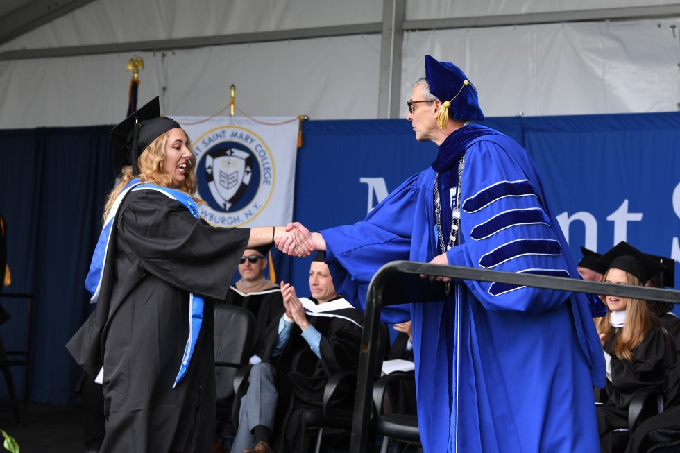 Nursing student final graduate in Mount procession | Mount Saint Mary ...