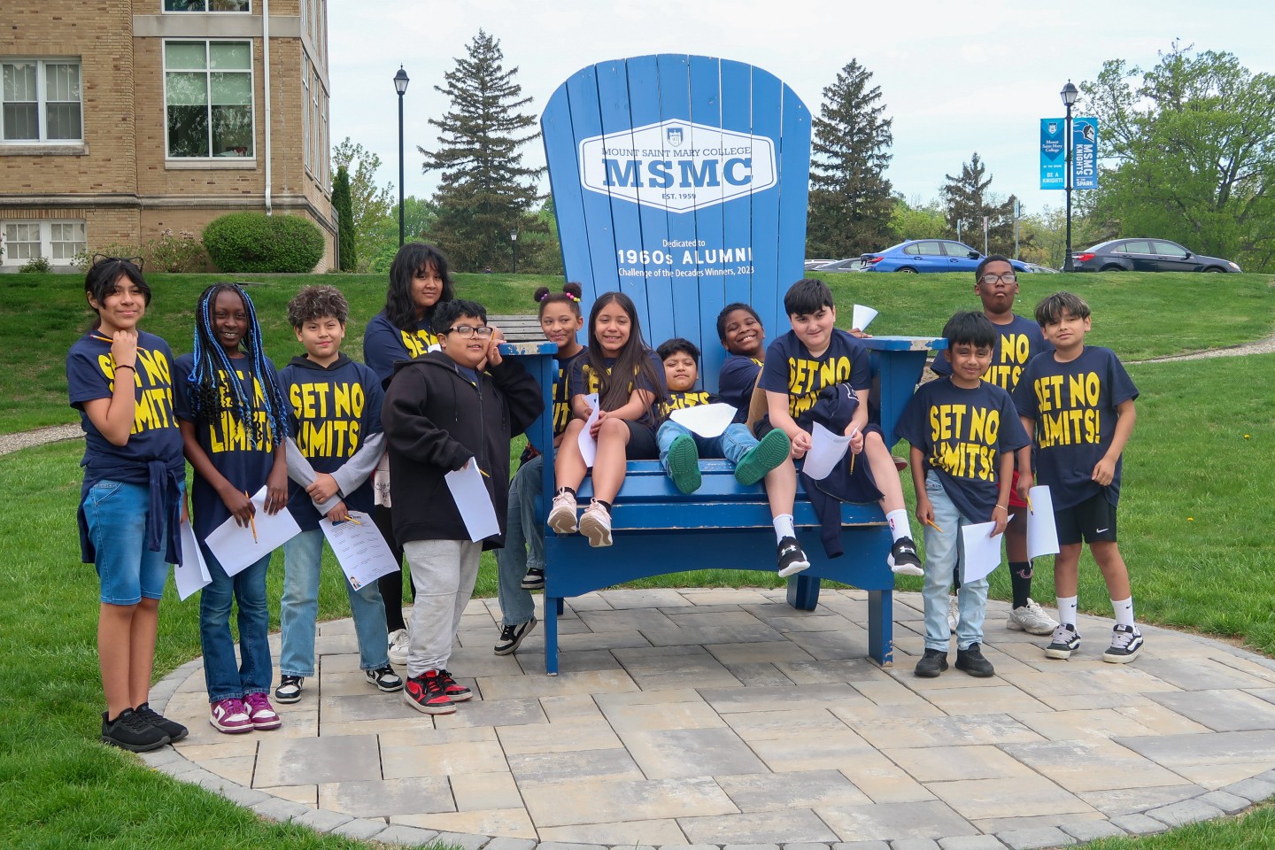 Gidney Avenue fifth graders tour the Mount | Mount Saint Mary College