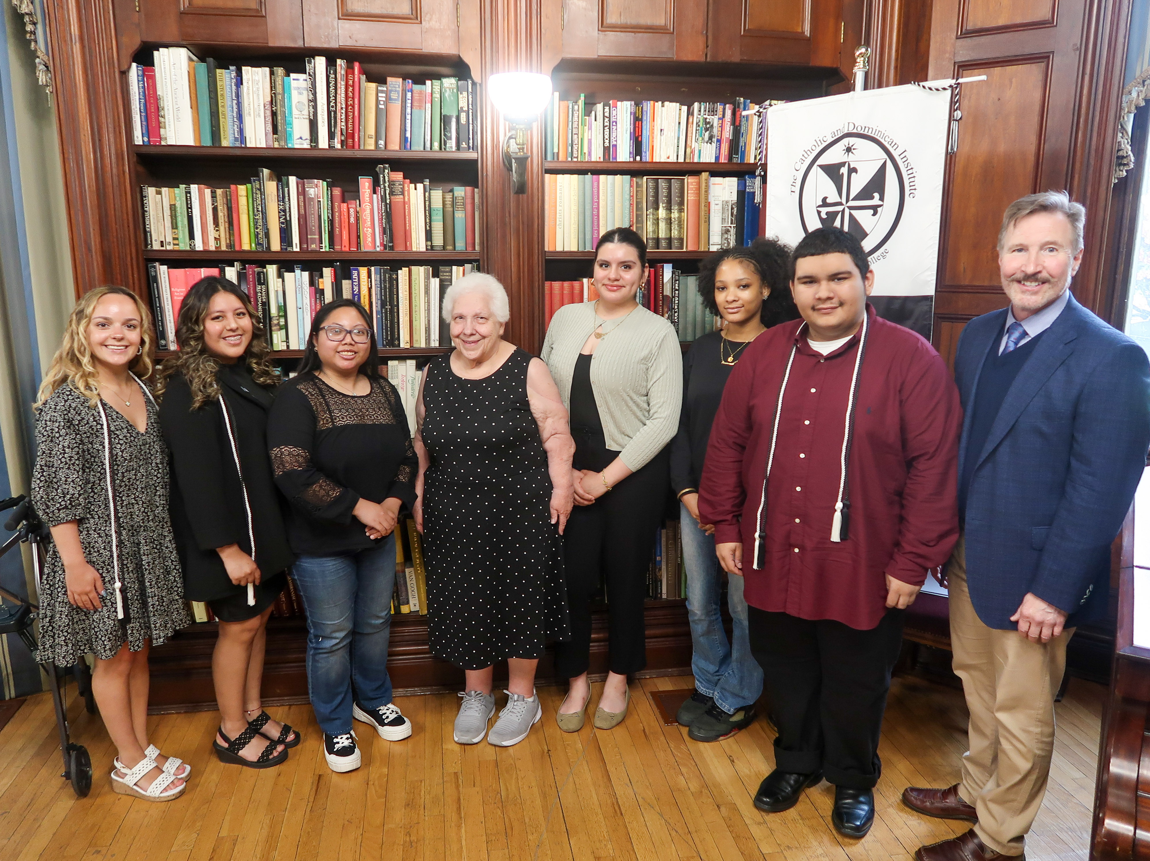 Mount’s Dominican Scholars recognize outstanding seniors | Mount Saint ...