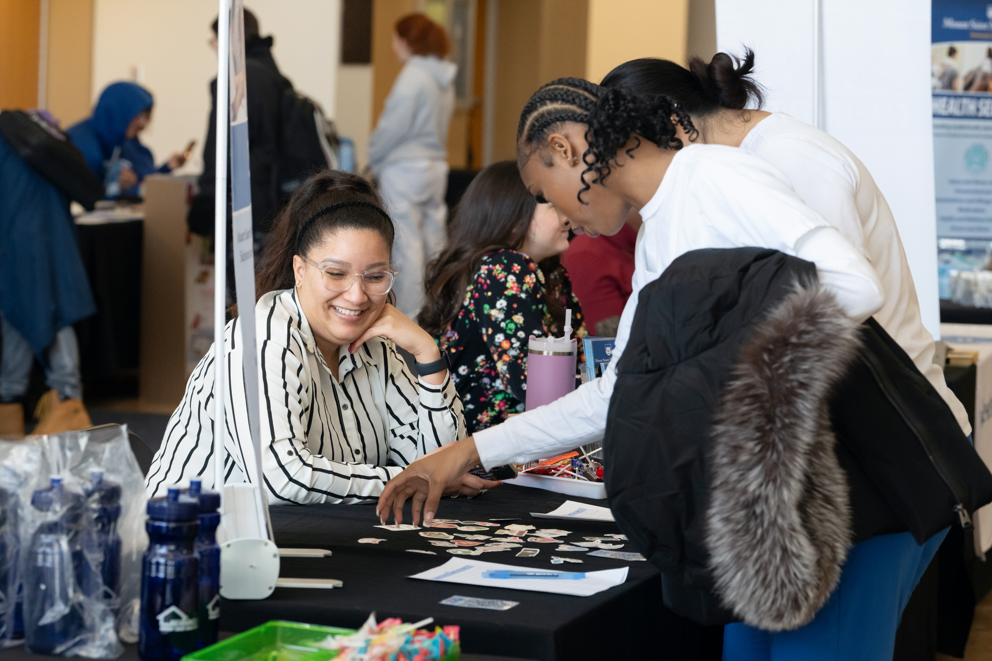 Mount holds Involvement Fair for students | Mount Saint Mary College