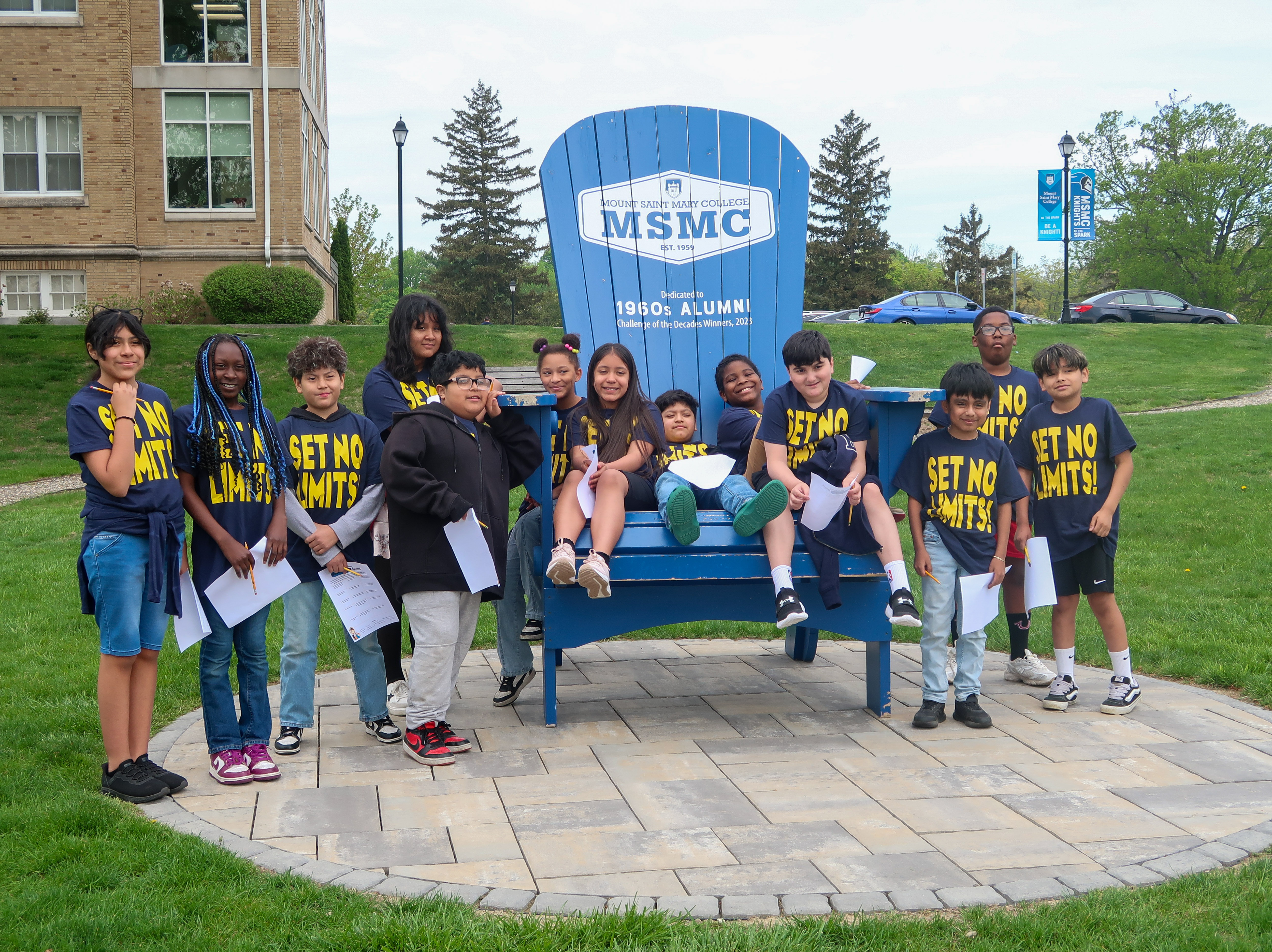 Gidney Avenue fifth graders tour the Mount | Mount Saint Mary College