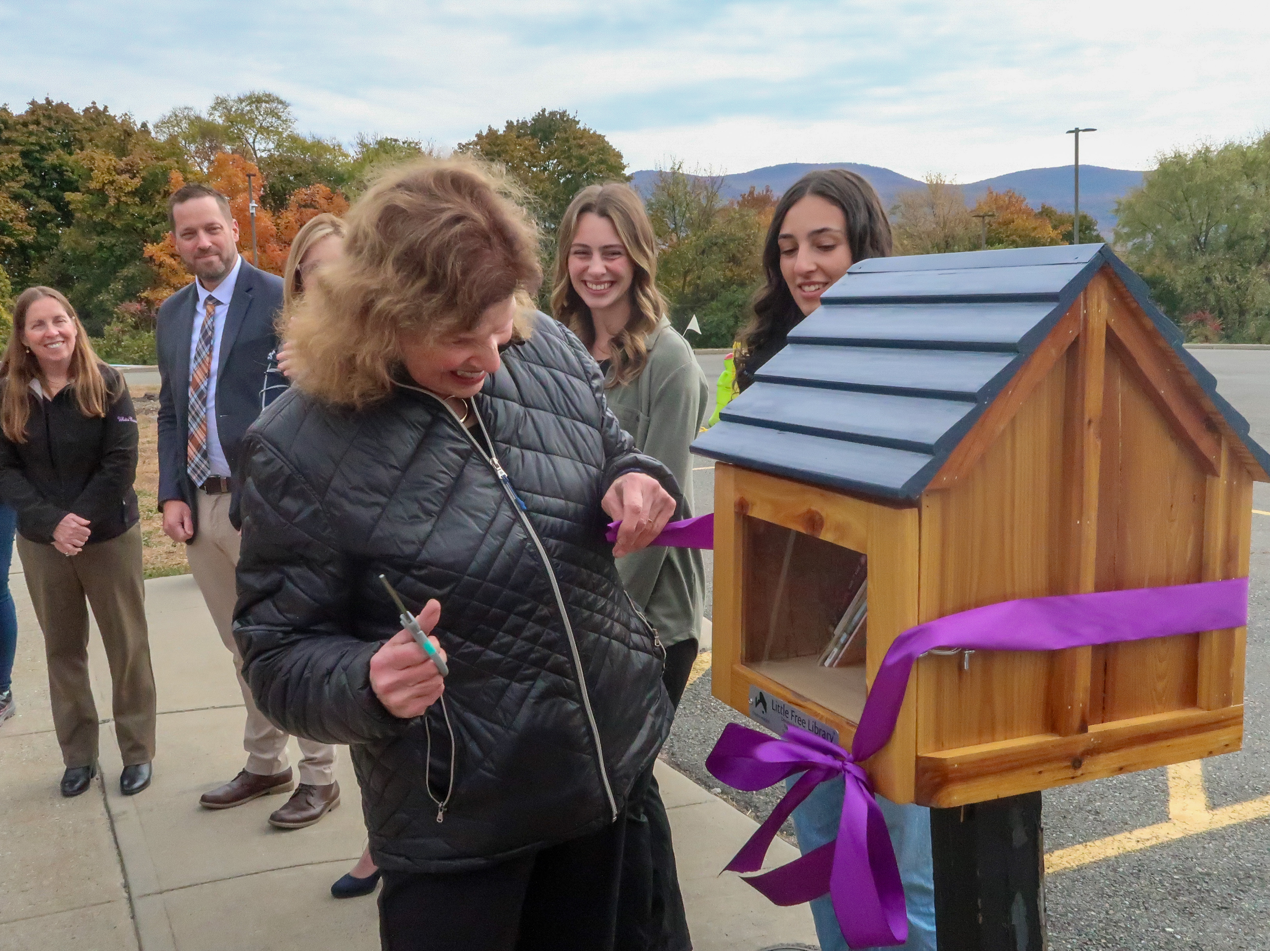 Mount students create ‘Little Free Library’ for Bishop Dunn students ...