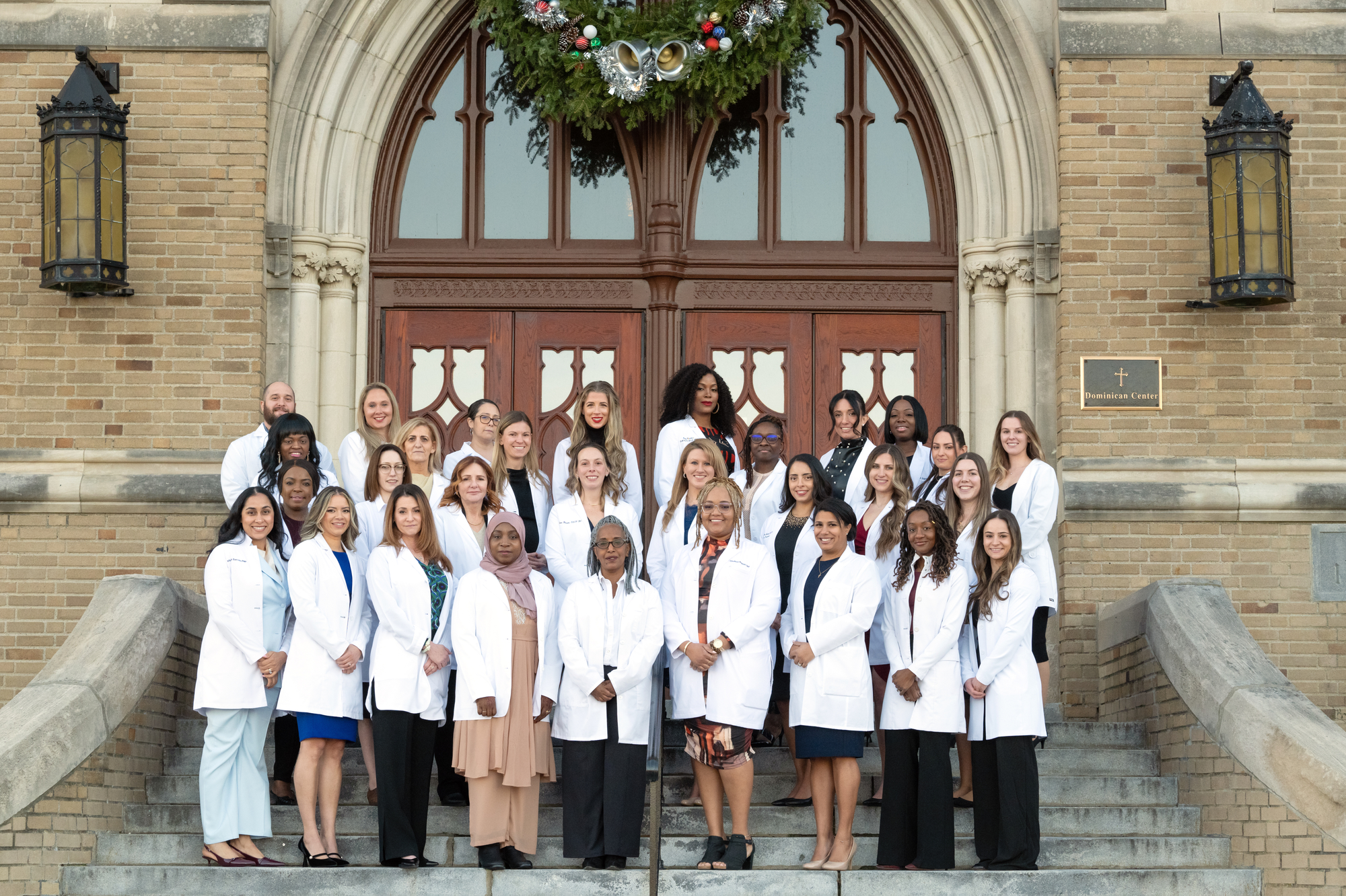 Nearly 40 white coats awarded at Mount’s Nurse Practitioner ceremony ...